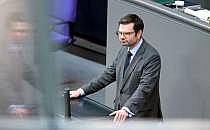 Buschmann will Wirtschaft bei Bürokratie noch stärker entlasten